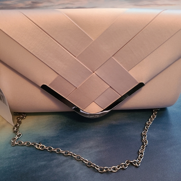 Lenore by DeBarge | Bags | Lenore Crossbody Handbag | Poshmark